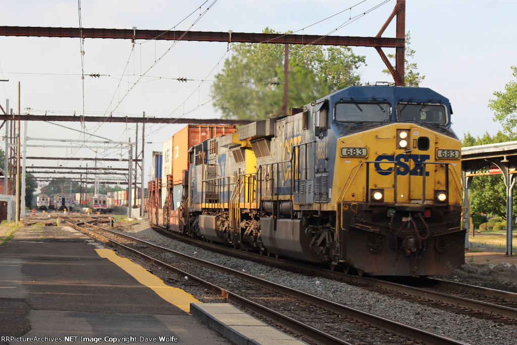 CSX 683